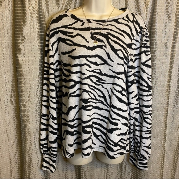 Sanctuary | Sweaters | Social Standard By Sanctuary Zebra Print Sweater ...